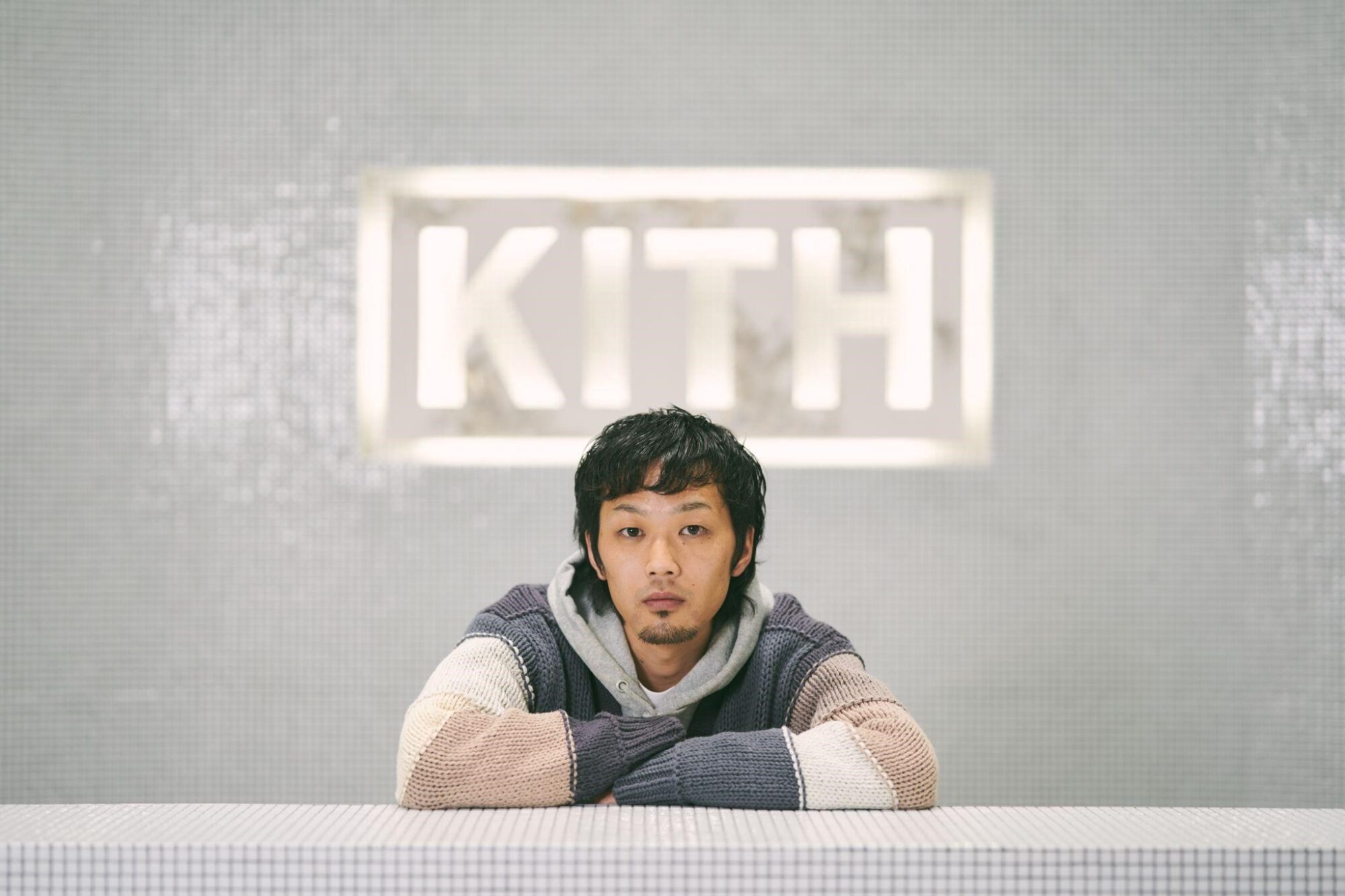 どの靴を選んでも間違いないセレクトを追求したい ─ Kith Tokyoバイヤー荒川章氏インタビュー - NESTBOWL